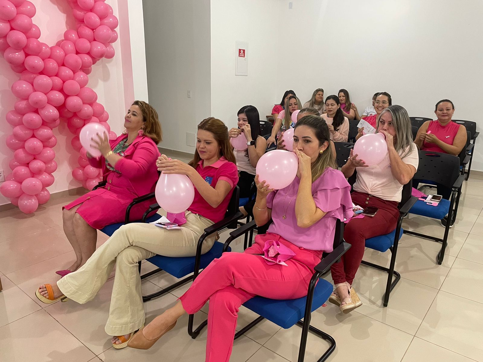 Coren-RO promove palestra sobre Outubro Rosa para colaboradoras ...